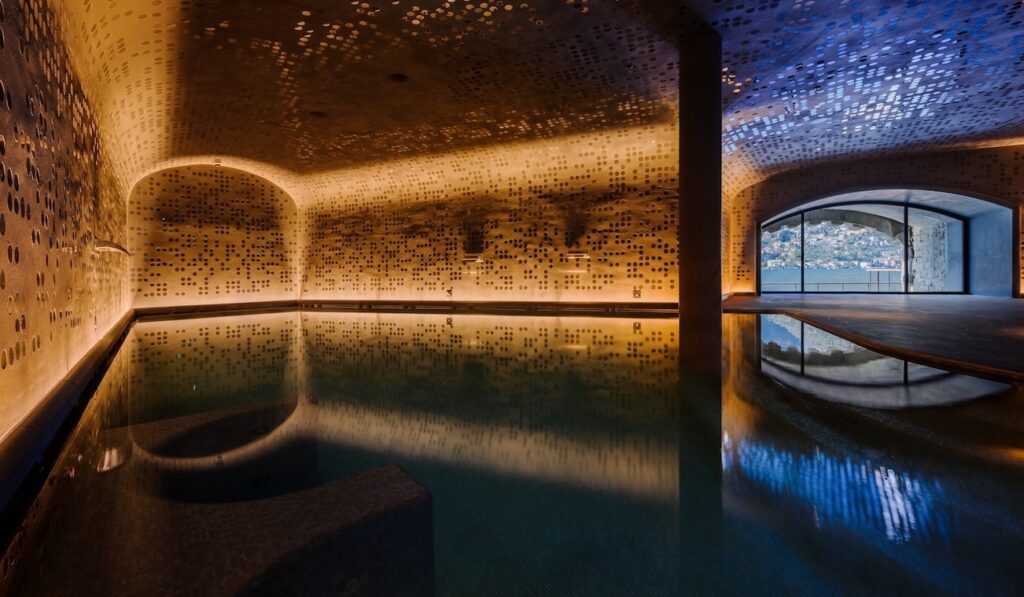 World's Largest Infinity Floating Pool Opened in Lake Como